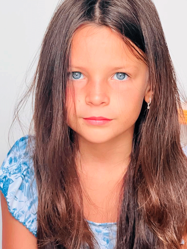 Ángela Fernández – Kailash model